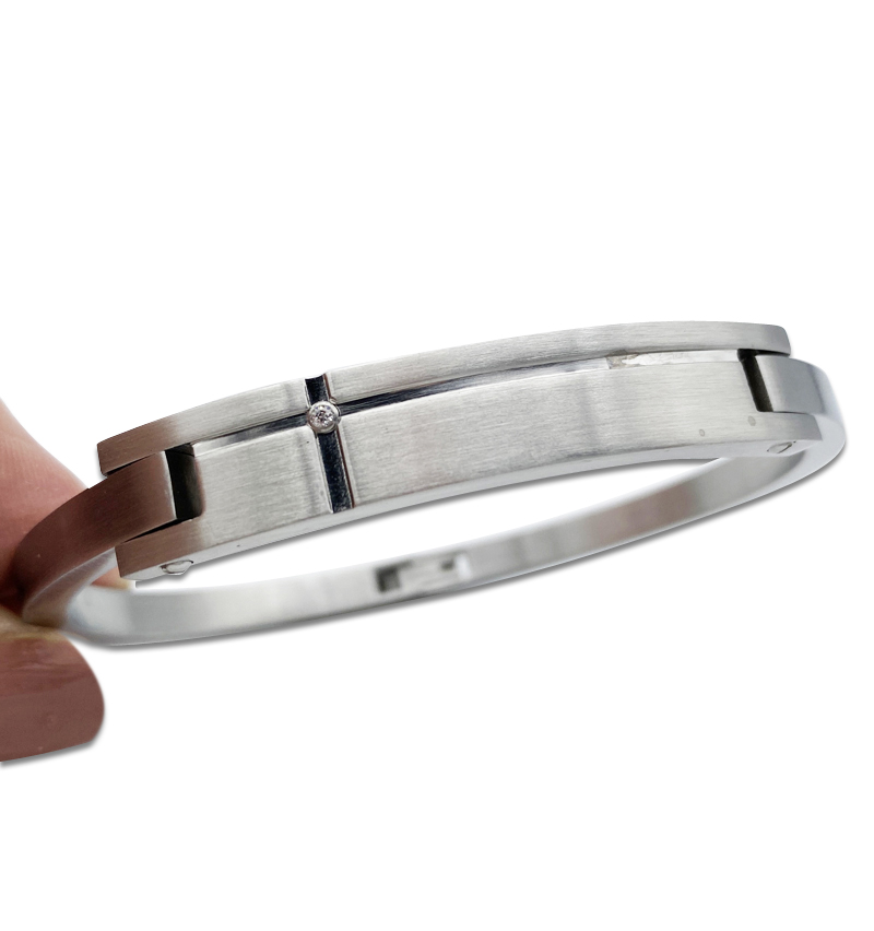 Contemporary Silver Metal Bangle – Wearenotashop