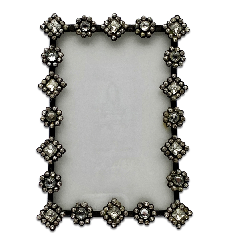 Vintage Crystal Design Photograph Frame – Portrait Size – Wearenotashop